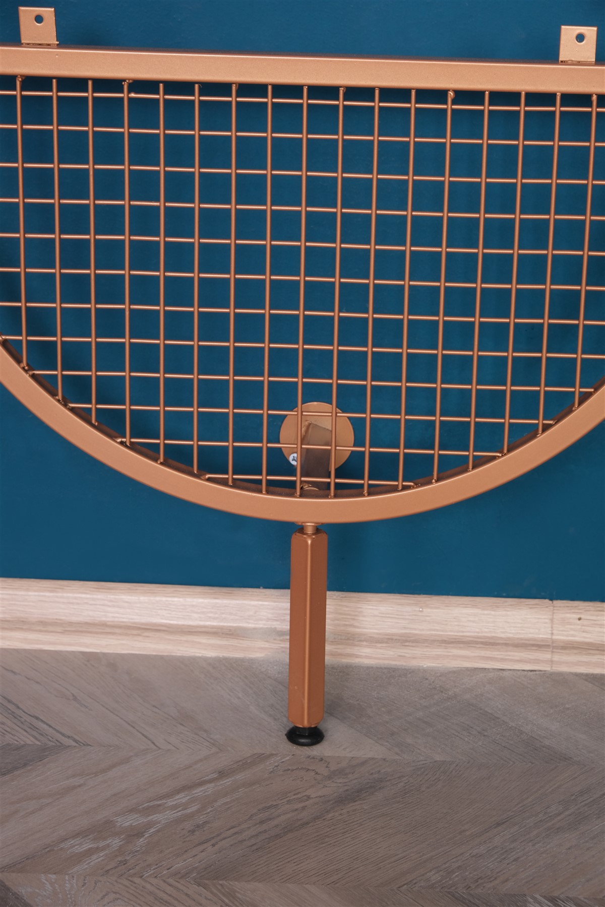 Copper Paint Mirror Frame with Bottom and Top Wire Decoration - Rack Modern