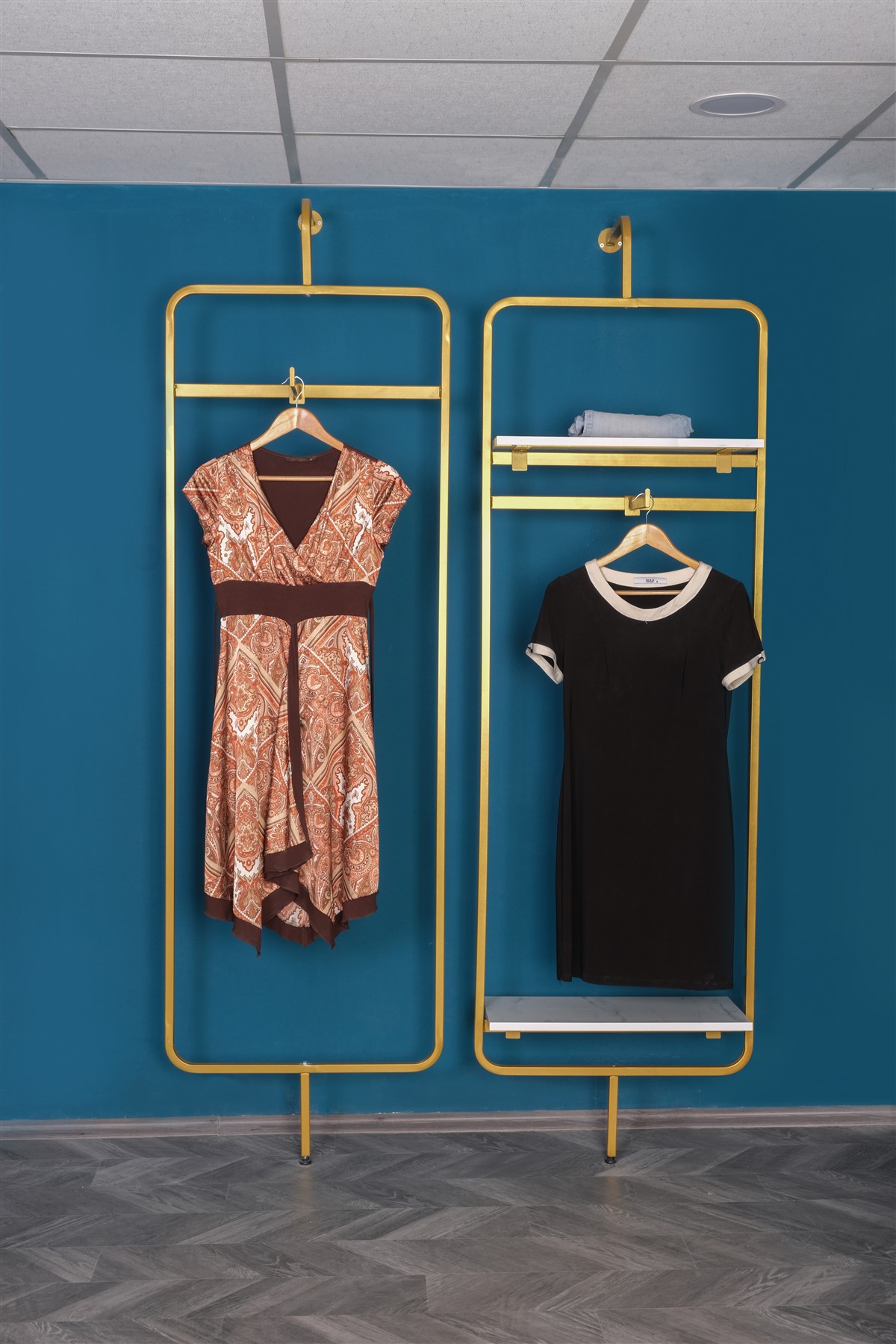 Store Decoration Set 2 Groups Gold - Rack Modern