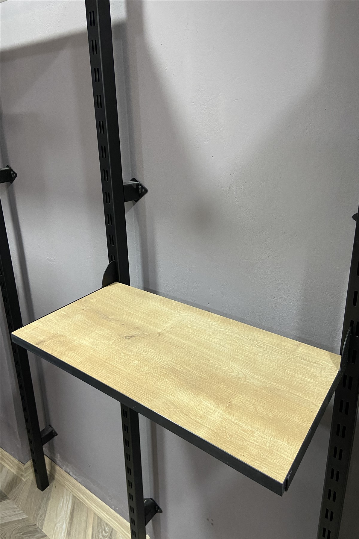 Colored Chipboard Shelf Sapphire Oak - Rack Modern