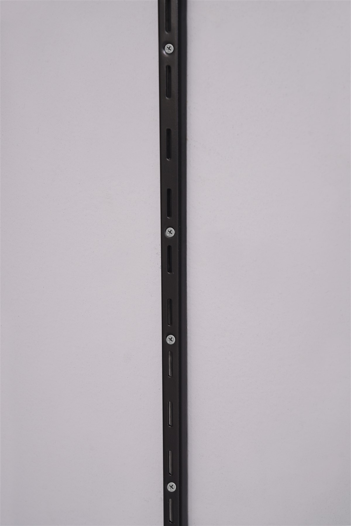 Single Black Post - Rack Modern