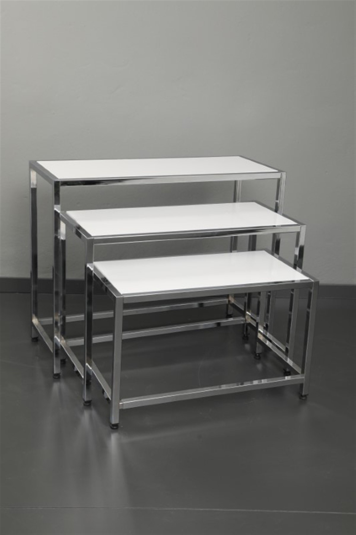 Three-Tier Ladder Table Large Chrome Stand - Rack Modern